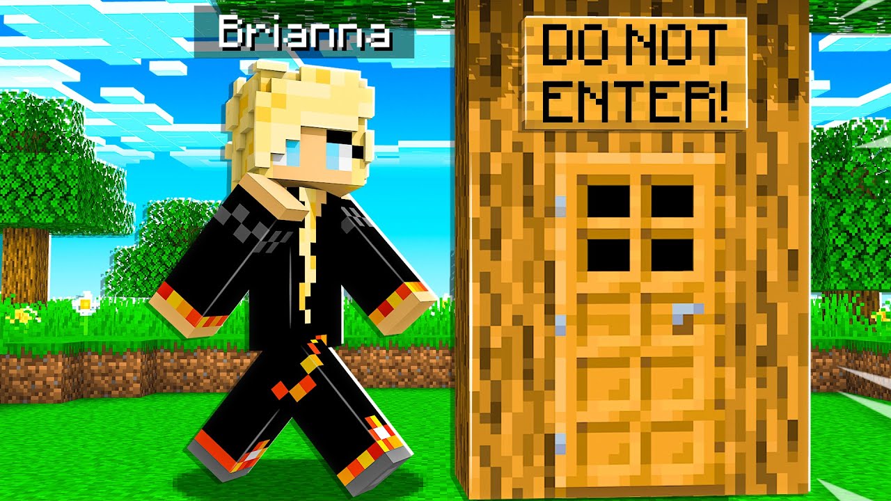 Breaking into 3 SECRET Minecraft Houses! ft. Noob1234 and Preston ...
