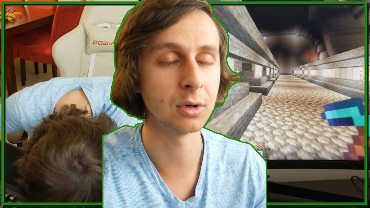 Me trying to play Minecraft late at night - Minecraft videos