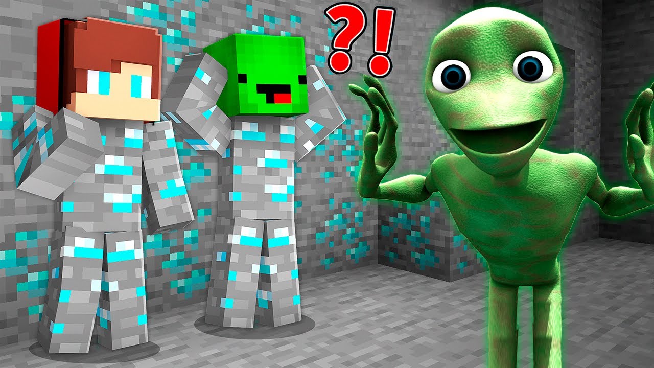 JJ and Mikey HIDE From Scary DAME TU COSITA in Minecraft Challenge - Maizen - Minecraft videos