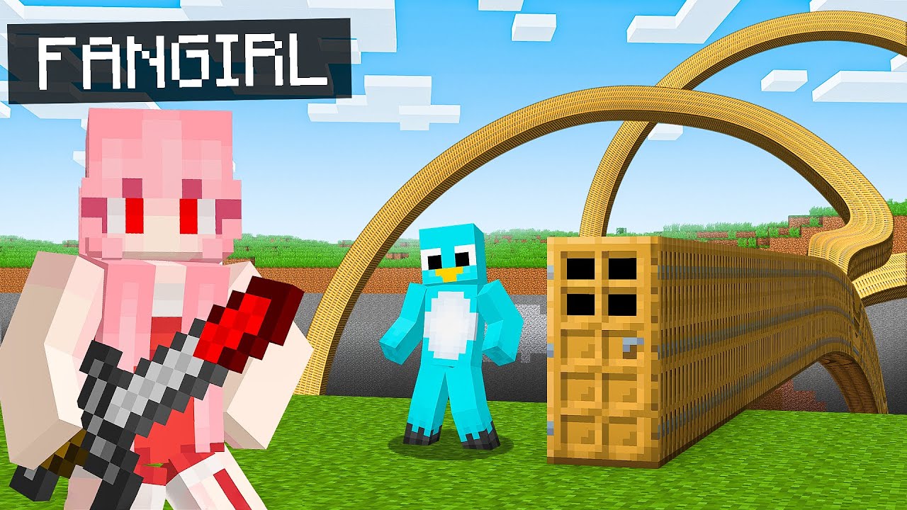 I Built a SECRET LONG DOOR To Hide From Crazy Fan Girl in Minecraft ...